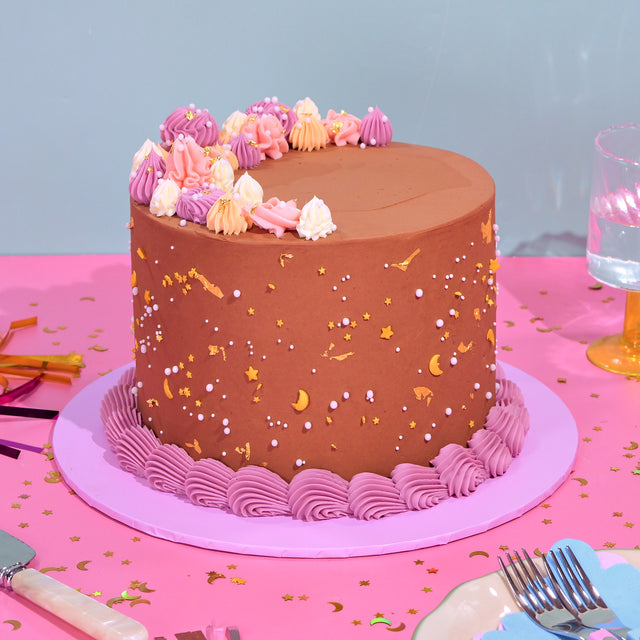 Chocolate Pistachio Kunafa Eid & Ramadan Cake – Crumbs & Doilies